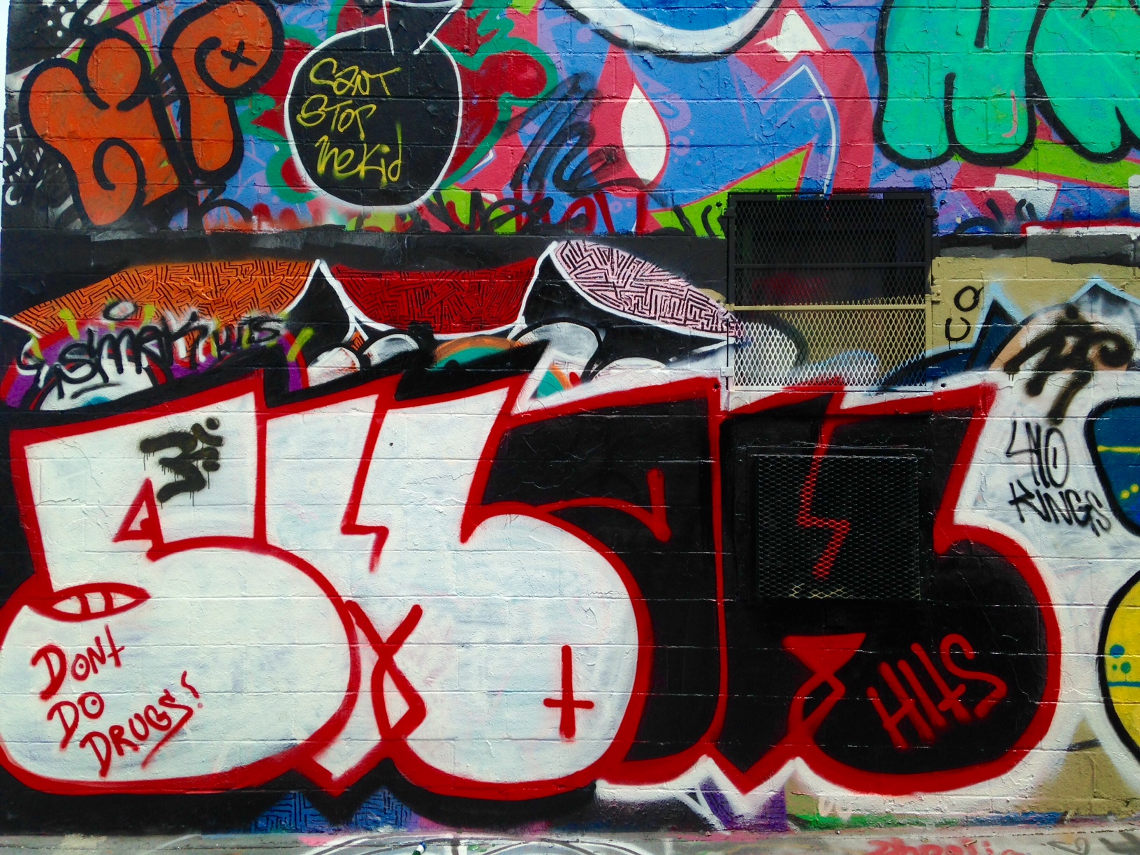 Don’t Do Drugs! – Baltimore Street Art